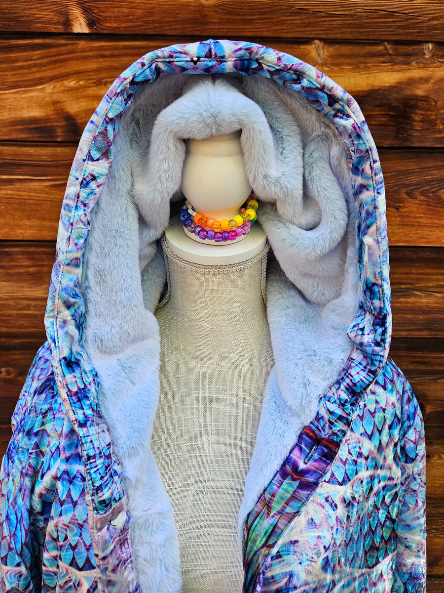 Saphira Crushed Velvet Cloak with Seamfoam Blue Faux Fur lining ...